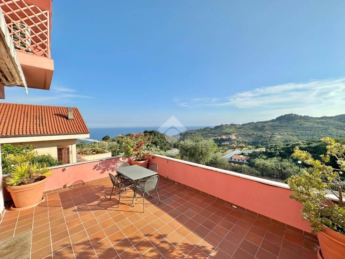 Quadrilocale via terre bianche 119, San Lorenzo al Mare