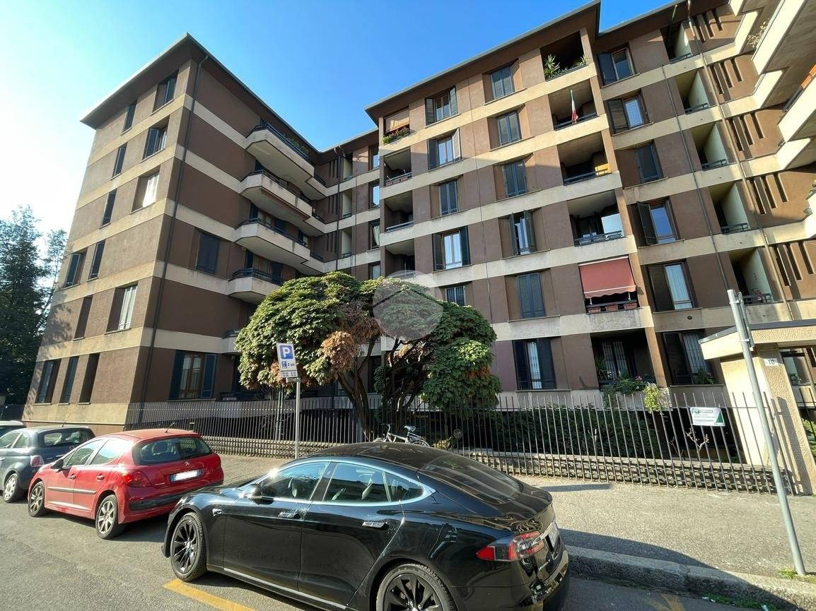 Quadrilocale via Amatore Sciesa 10, Stazione, Seregno