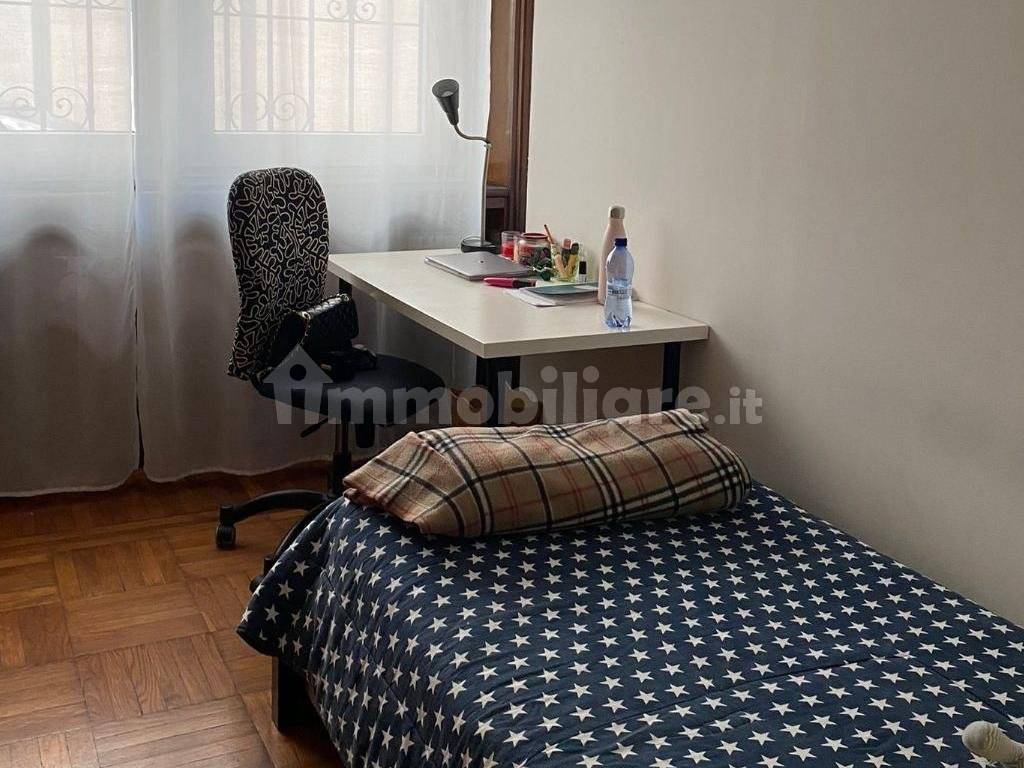 Stanza singola in affitto, affittasi camera singola via Gian Maria ...