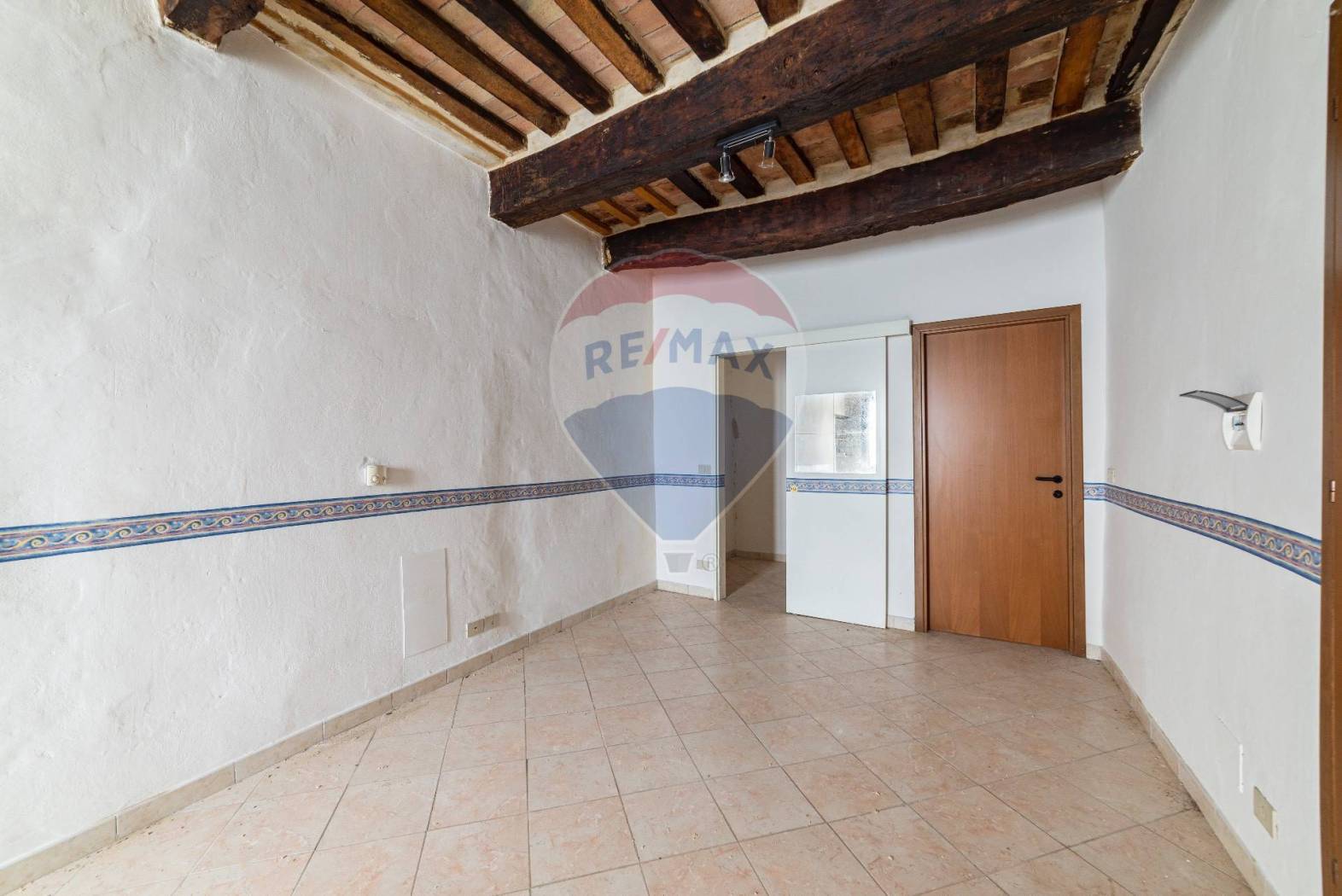 Bilocale via San Leonardo 12, Centro, Cupramontana