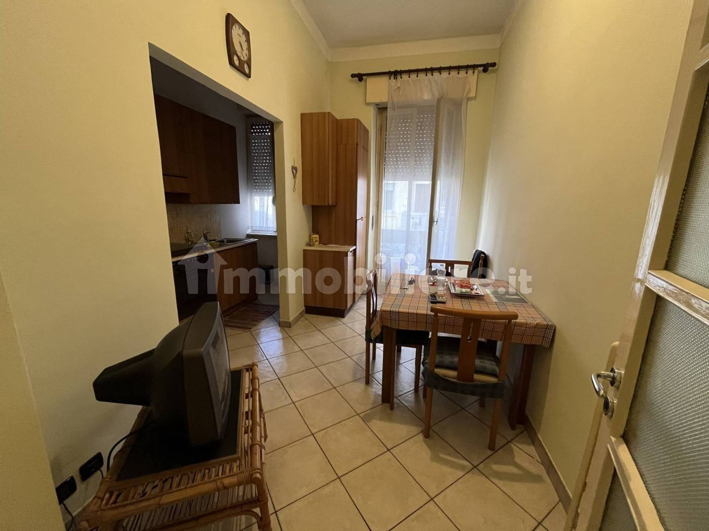 Trilocale via Casimiro Ara, Centro, Vercelli