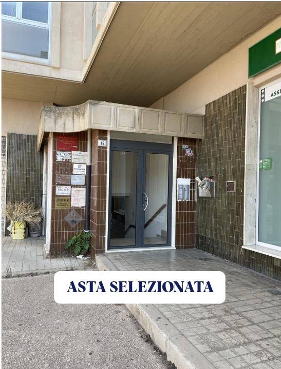 Appartamento all'asta piazza Rinascita, Carbonia