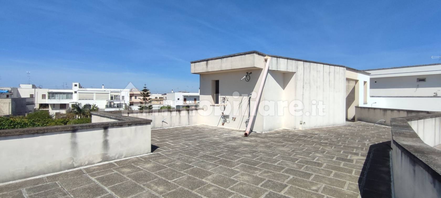 Trilocale via Teofilo 18, Martano