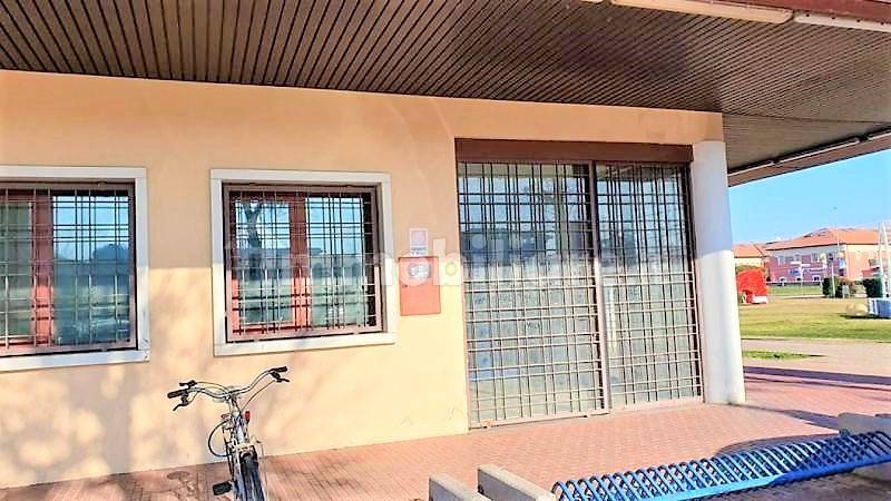 Locale commerciale in Vendita