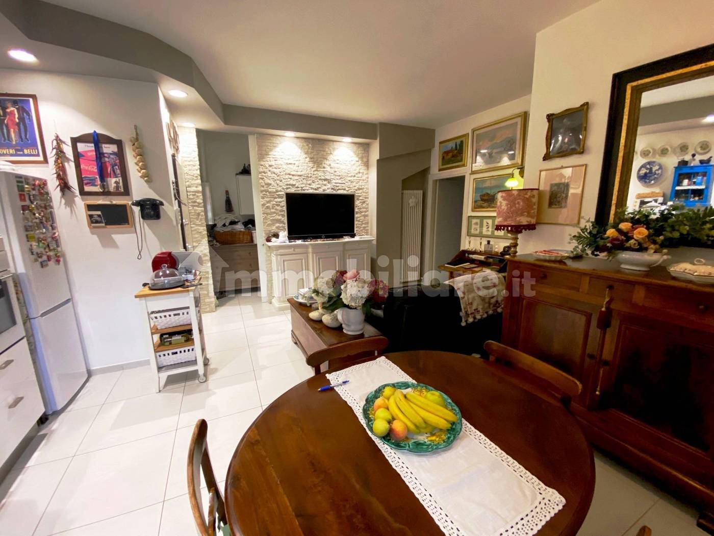 Trilocale ottimo stato, terzo piano, Centro, San Severino Marche