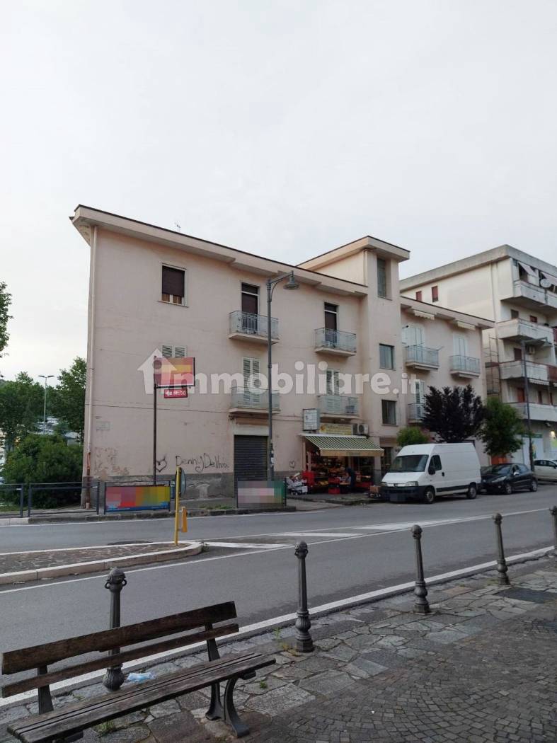 Trilocale via San Giovanni, Centro, Eboli