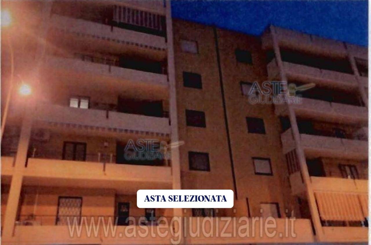 Appartamento all'asta via Della Liberazione, Taranto