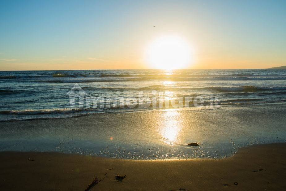 Trilocale nuovo, piano terra, Centro, Budoni