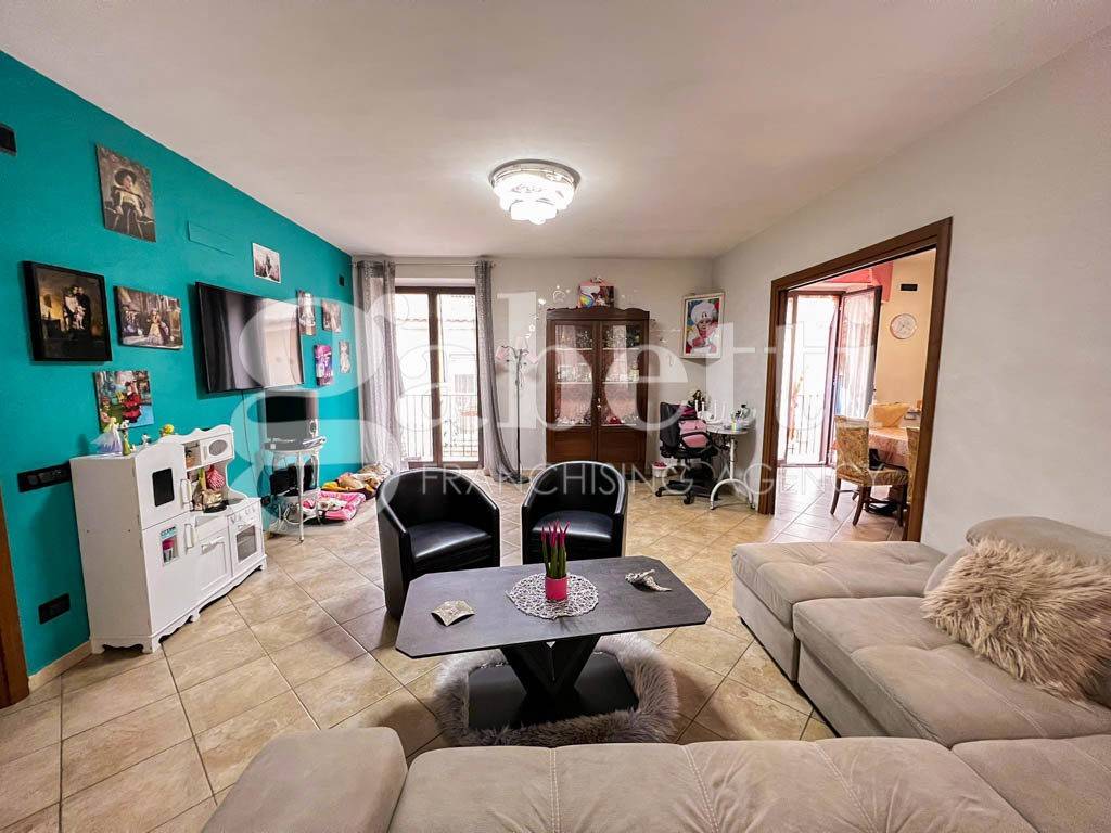 Quadrilocale via Virgilio, 2, Succivo