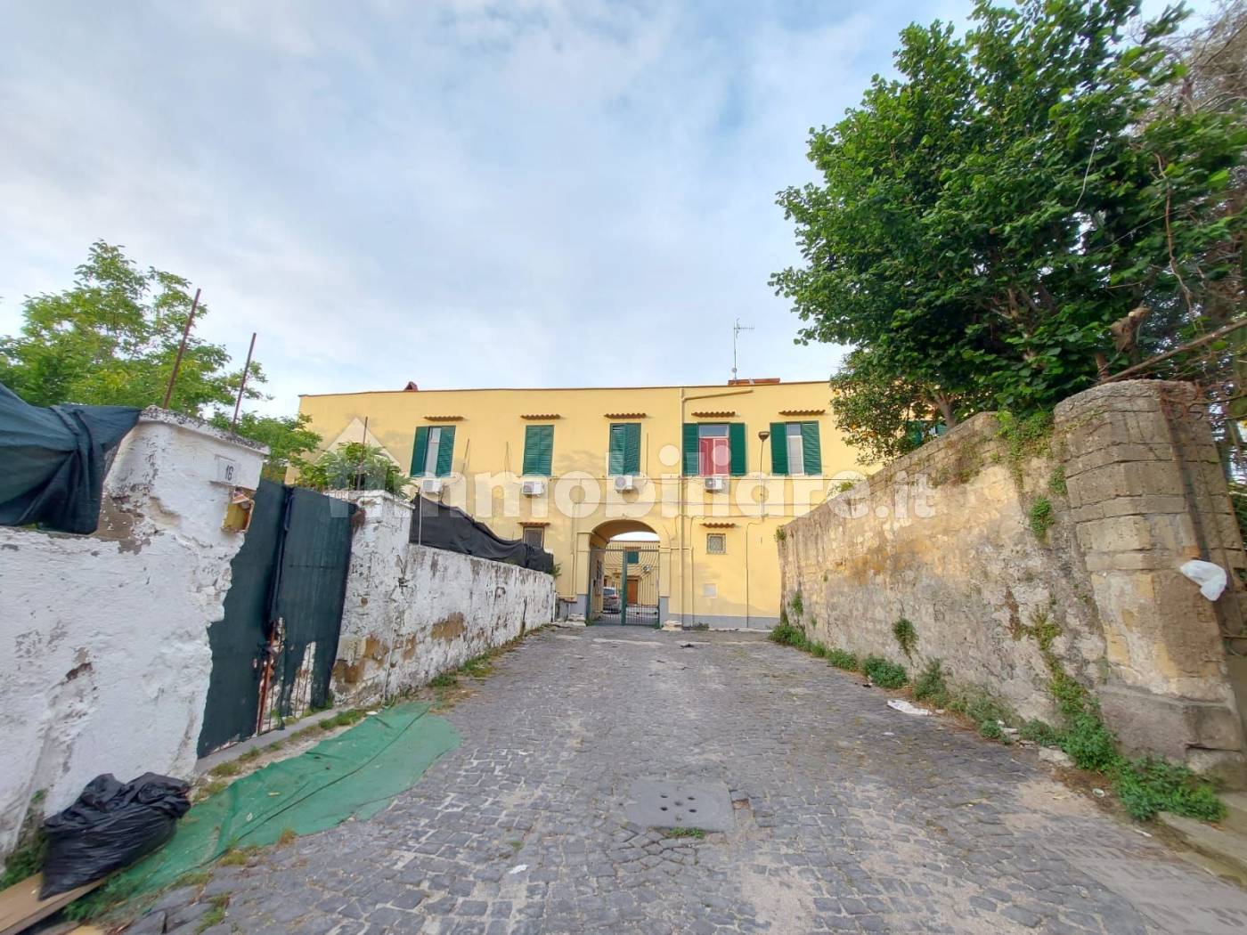 Bilocale Vico Calori di Sopra 17, Chiaiano, Napoli