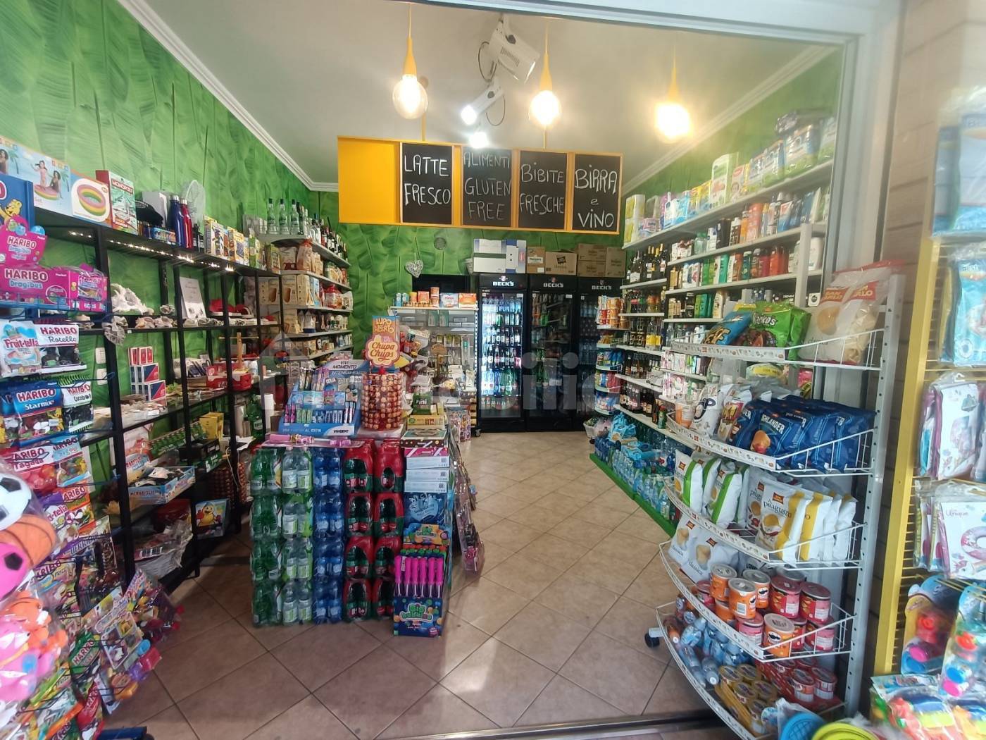 Locale commerciale in Vendita