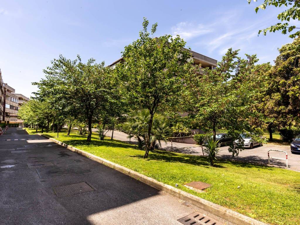 Magazzino - Deposito via Nino Taranto, Roma, Rif. 103721114 ...