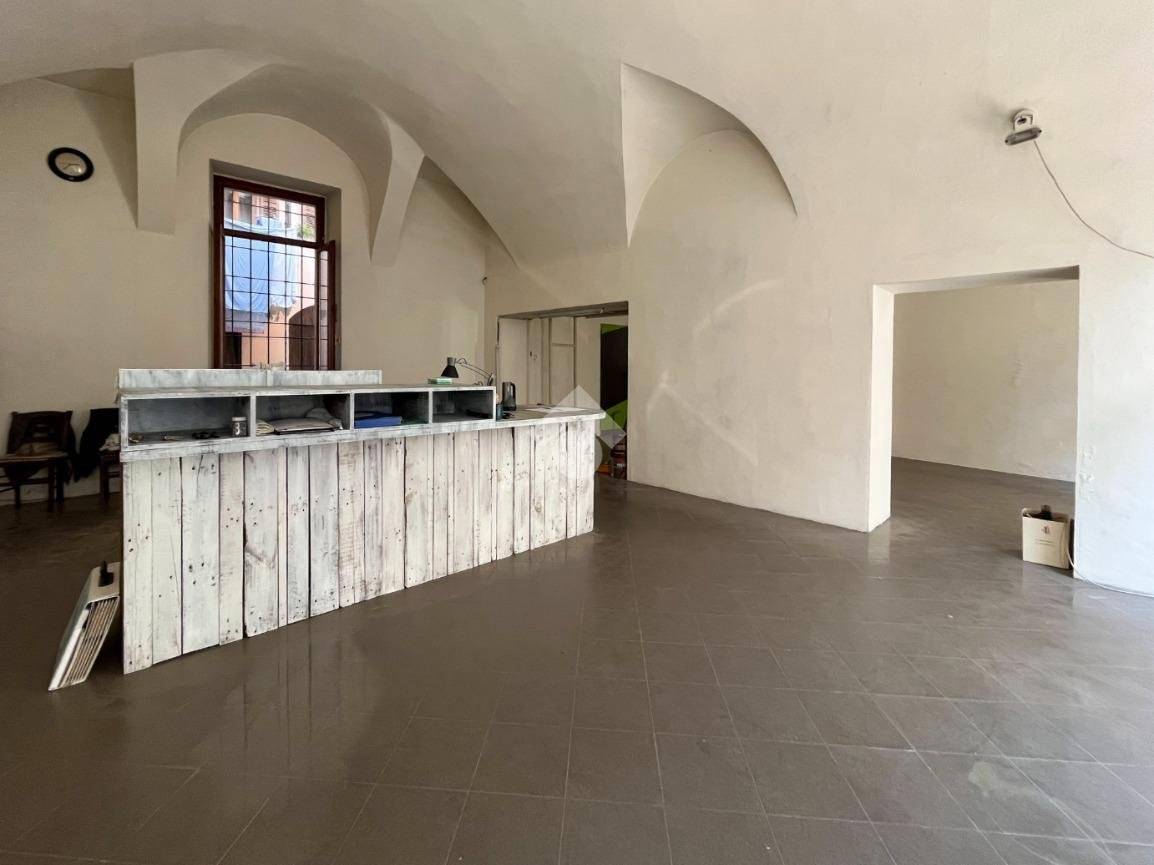 Locale commerciale in Vendita