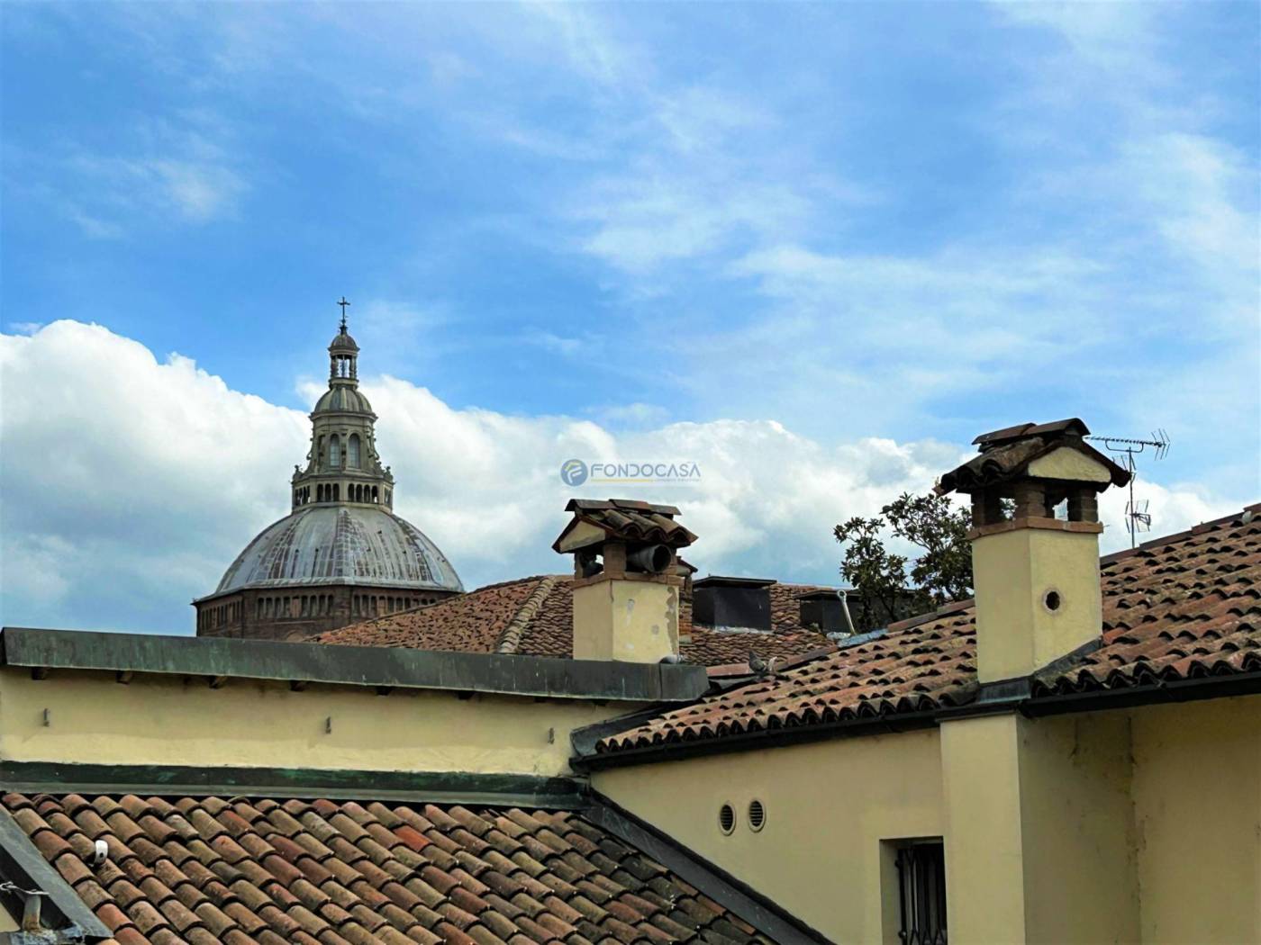 Trilocale corso Camillo Benso Conte di Cavour 33, Centro Storico, Pavia