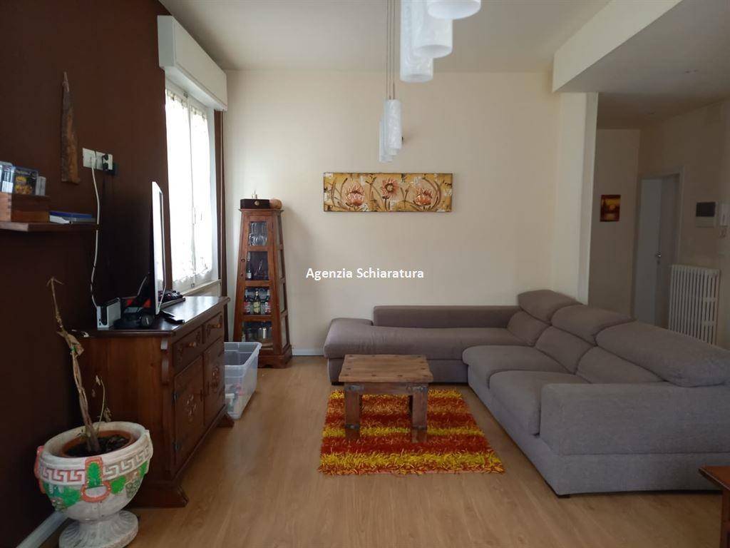 Appartamento buono stato, secondo piano, Vallefoglia