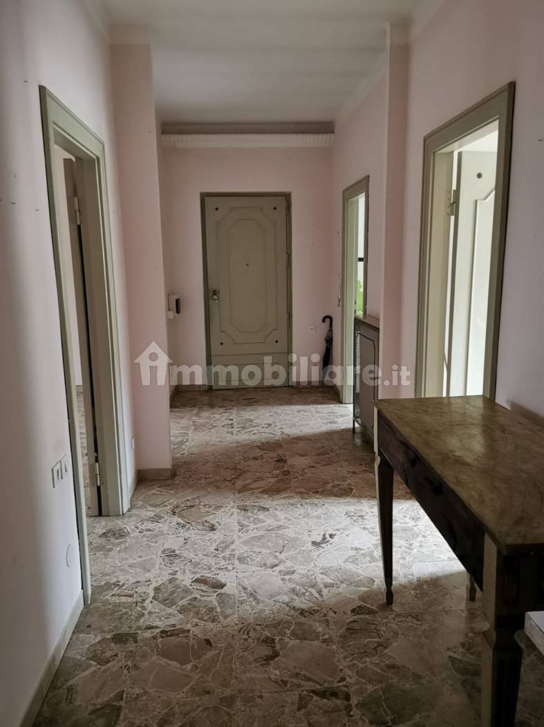 Quadrilocale via Giovanni Maria Platina 56, Centro, Cremona