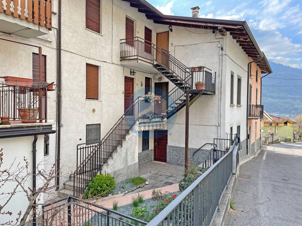 Vendita Appartamento Losine. Quadrilocale in via Sant'Antonio Losine ...