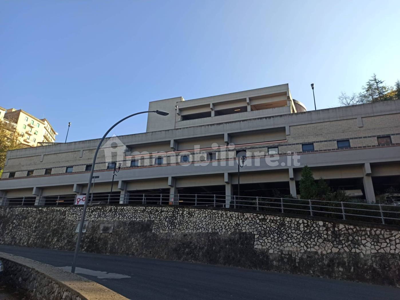 Garage - Box in Vendita