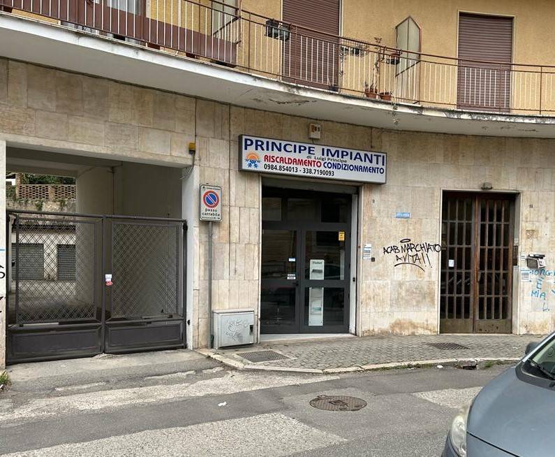 Laboratorio in Vendita