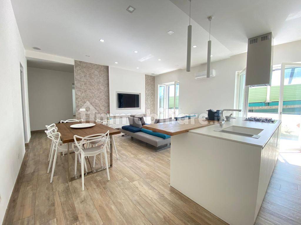 Trilocale via Filippo Maria Briganti 324, Capodichino, Napoli