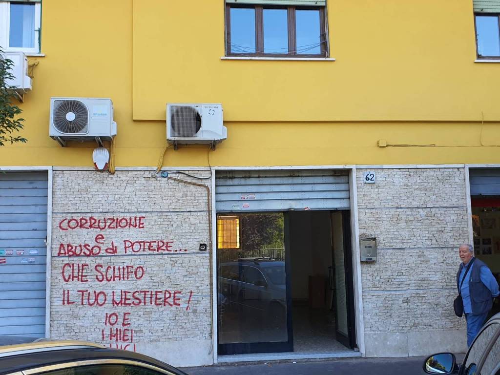 Locale commerciale via Morozzo della Rocca, Roma, Rif. 103833969 ...