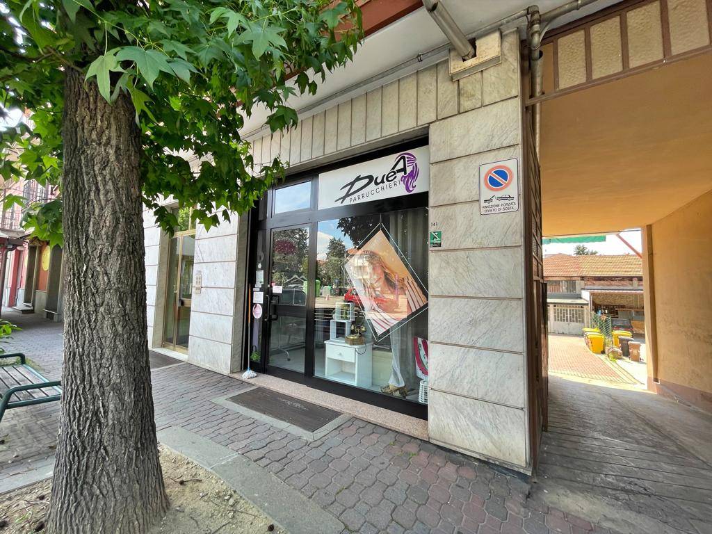 Locale commerciale in Vendita