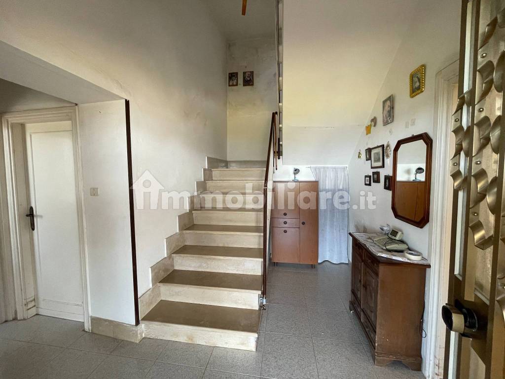 Vendita Casale in via Appia Terracina. Buono stato, posto auto, 5158 m² ...
