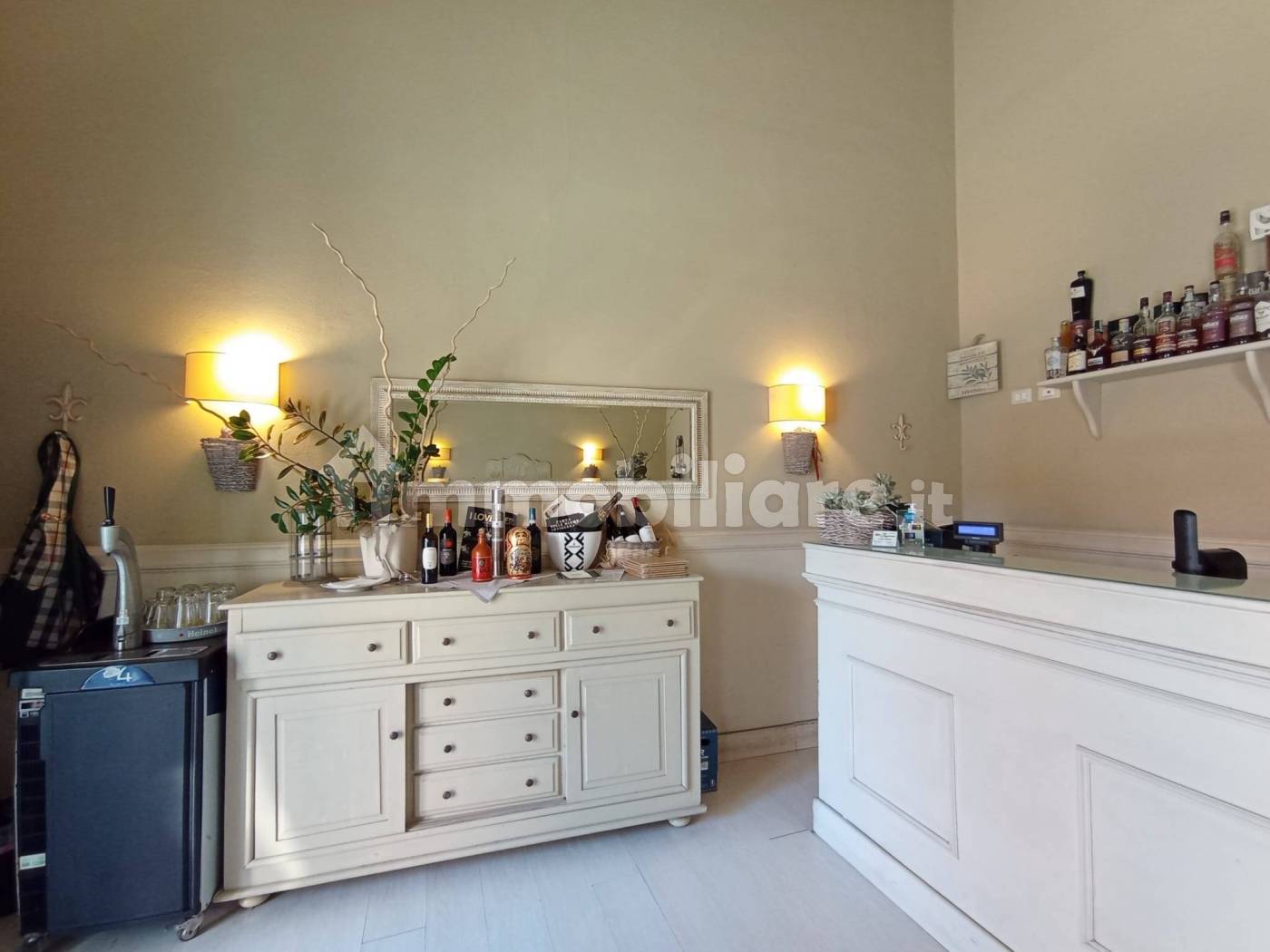 Pizzeria con laboratorio in Vendita