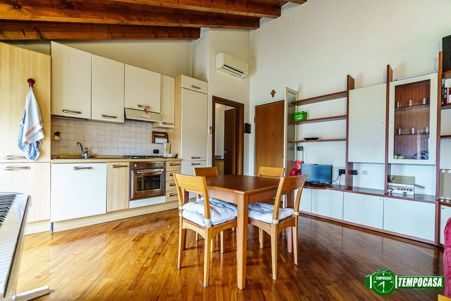 Bilocale via Guglielmo Marconi 35, Albiate