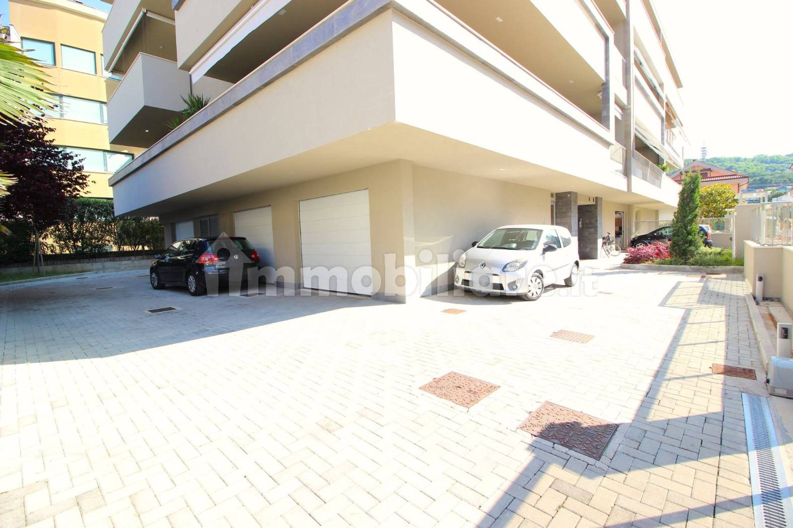 Garage - Box in Vendita
