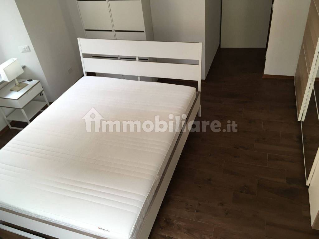 Stanza singola in affitto, affittasi camera singola corso Giuseppe ...