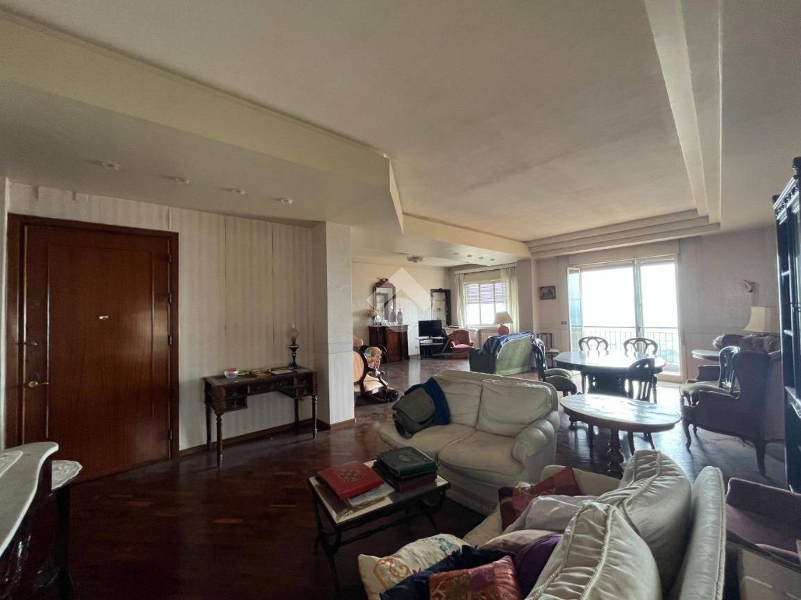 Quadrilocale via empedocle 145, Centro Storico, Agrigento