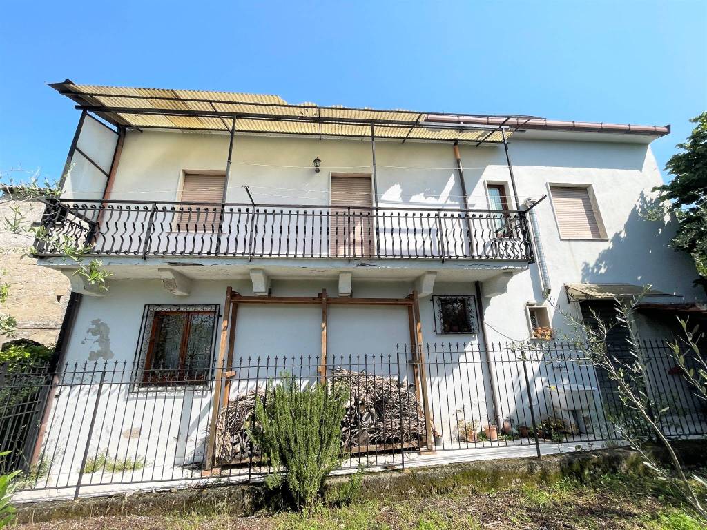 Vendita Appartamento San Potito Ultra. Quadrilocale in via della Corte ...