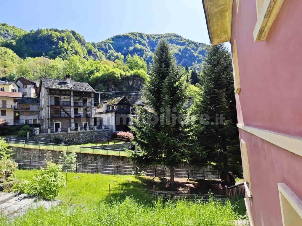 Palazzo - Edificio Strada Provinciale Valsermenza 64, Boccioleto, Rif ...