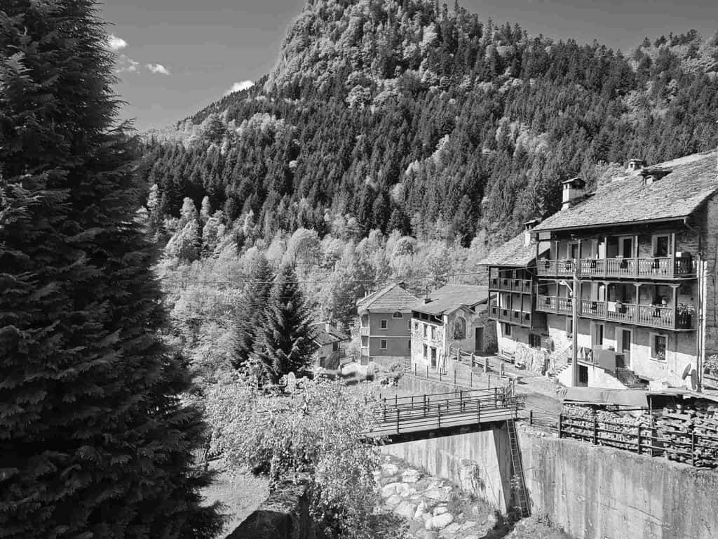 Palazzo - Edificio Strada Provinciale Valsermenza 64, Boccioleto, Rif ...