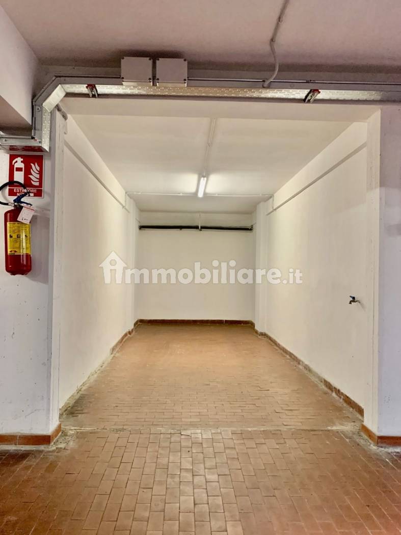 Garage - Box in Vendita