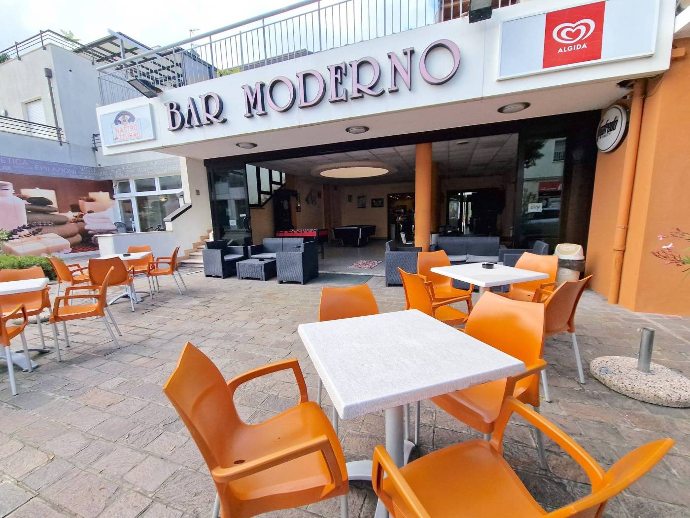 Locale commerciale in Vendita