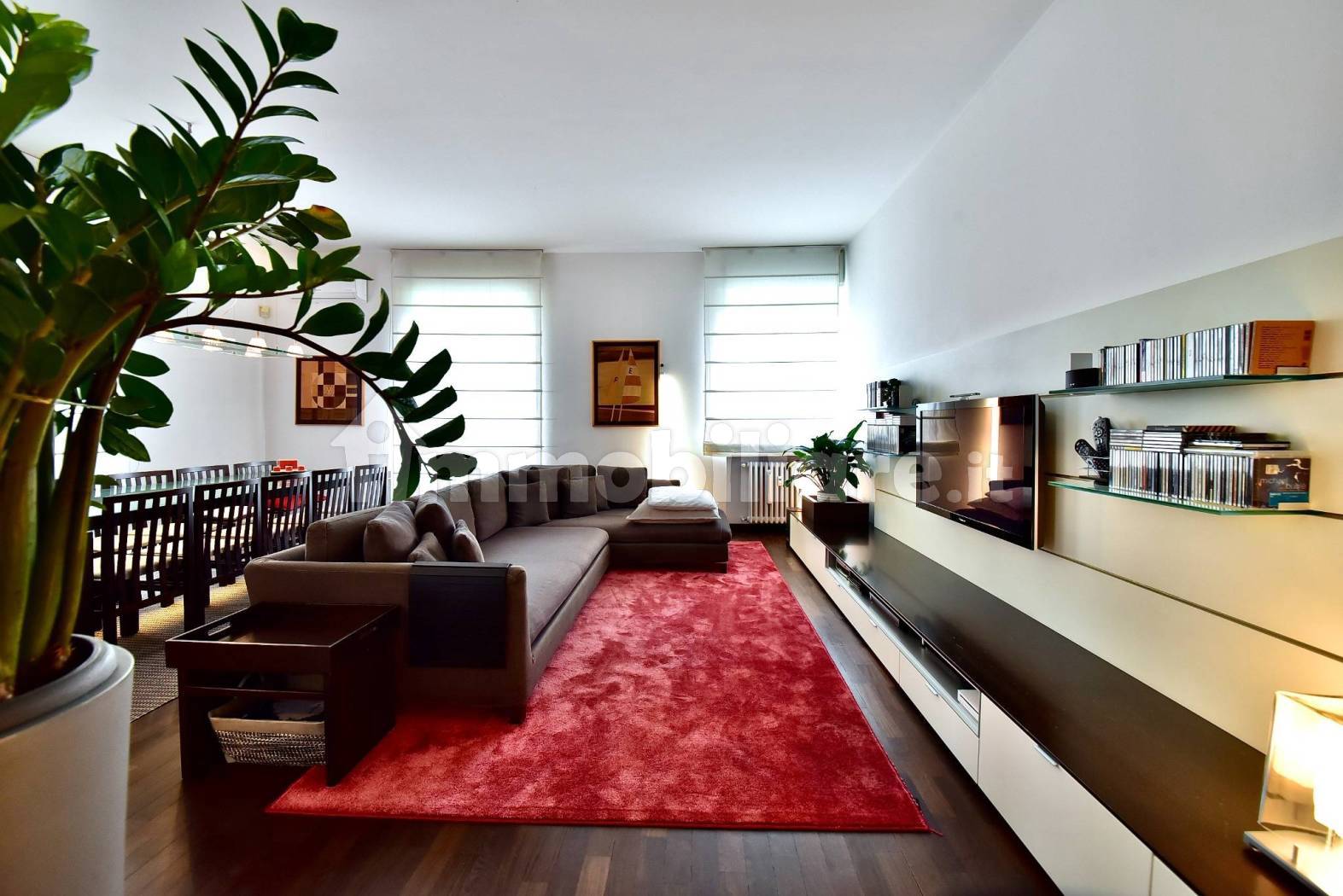 Trilocale via Milano 22, Semicentro, Cantù