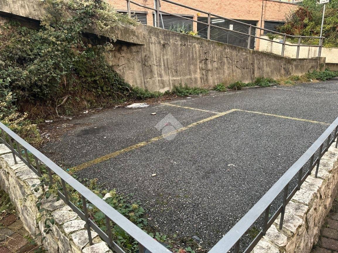 Posto auto - moto in Vendita