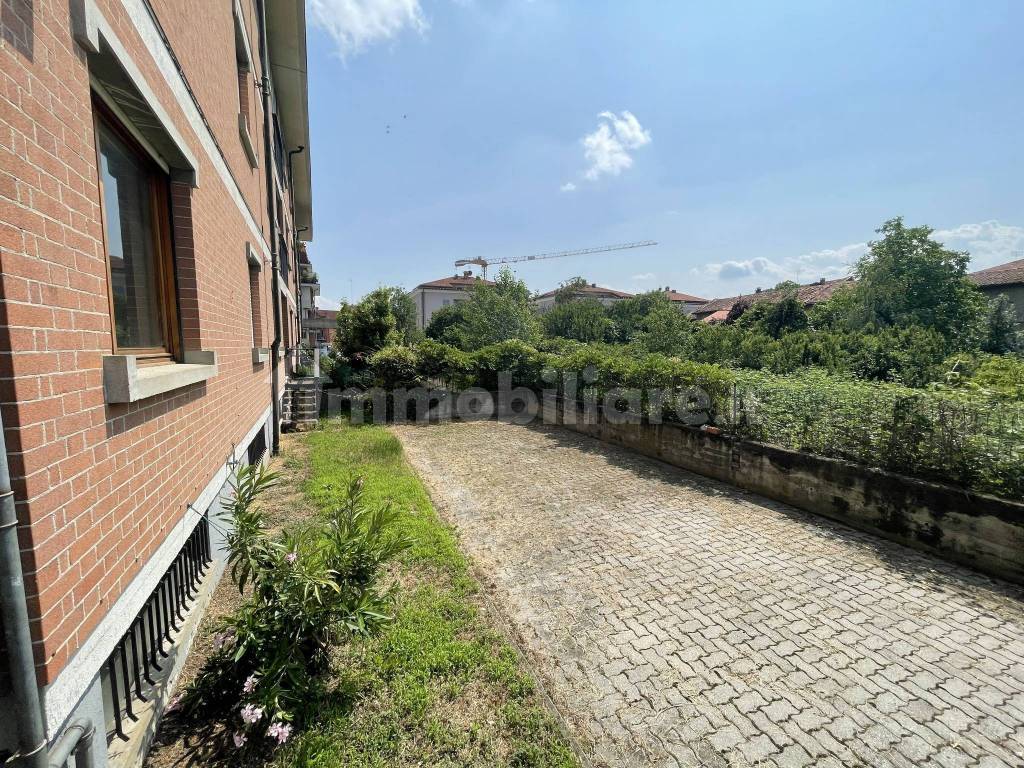 Vendita Appartamento in via Risorgimento 13b. Busca. Buono stato, piano ...