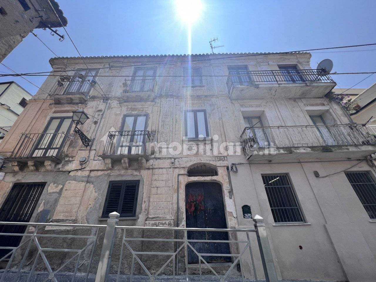 Trilocale via Roma, Centro, Pizzo