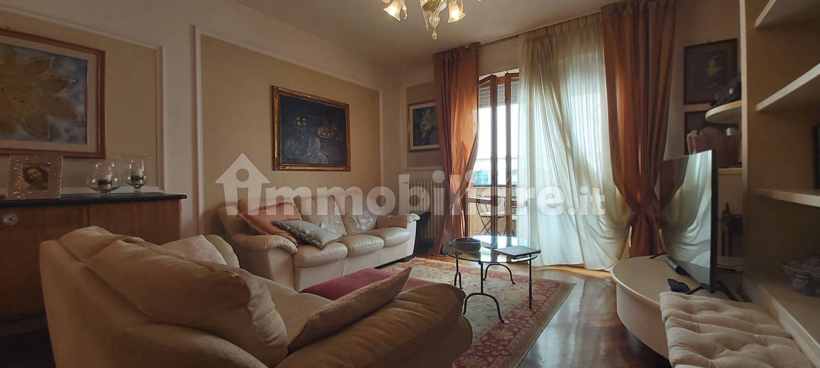 Appartamento buono stato, secondo piano, Coiano, Prato