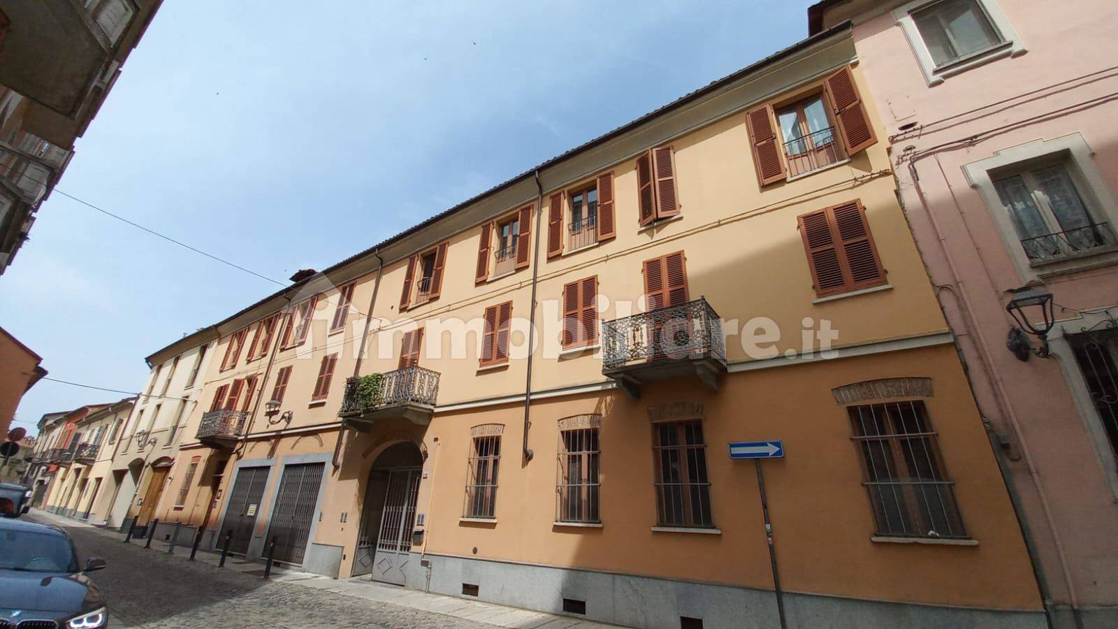 Quadrilocale via Angelo Brofferio 147, Centro Storico, Asti
