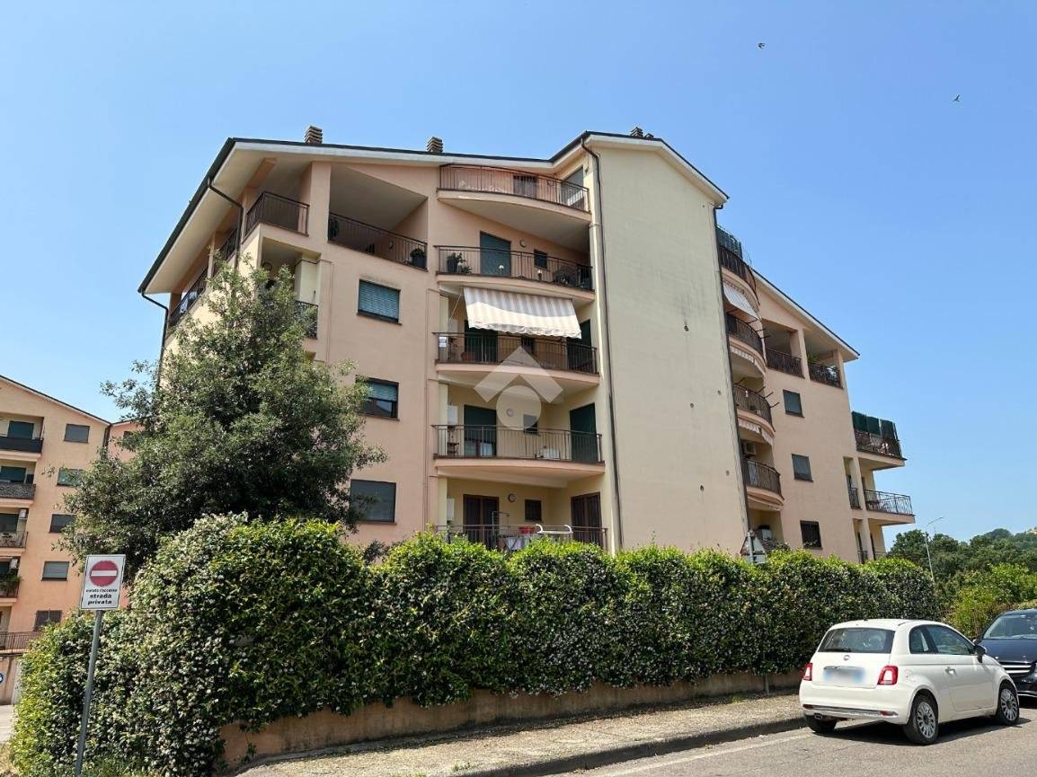 Trilocale via Dei Calefati, Centro, Orte