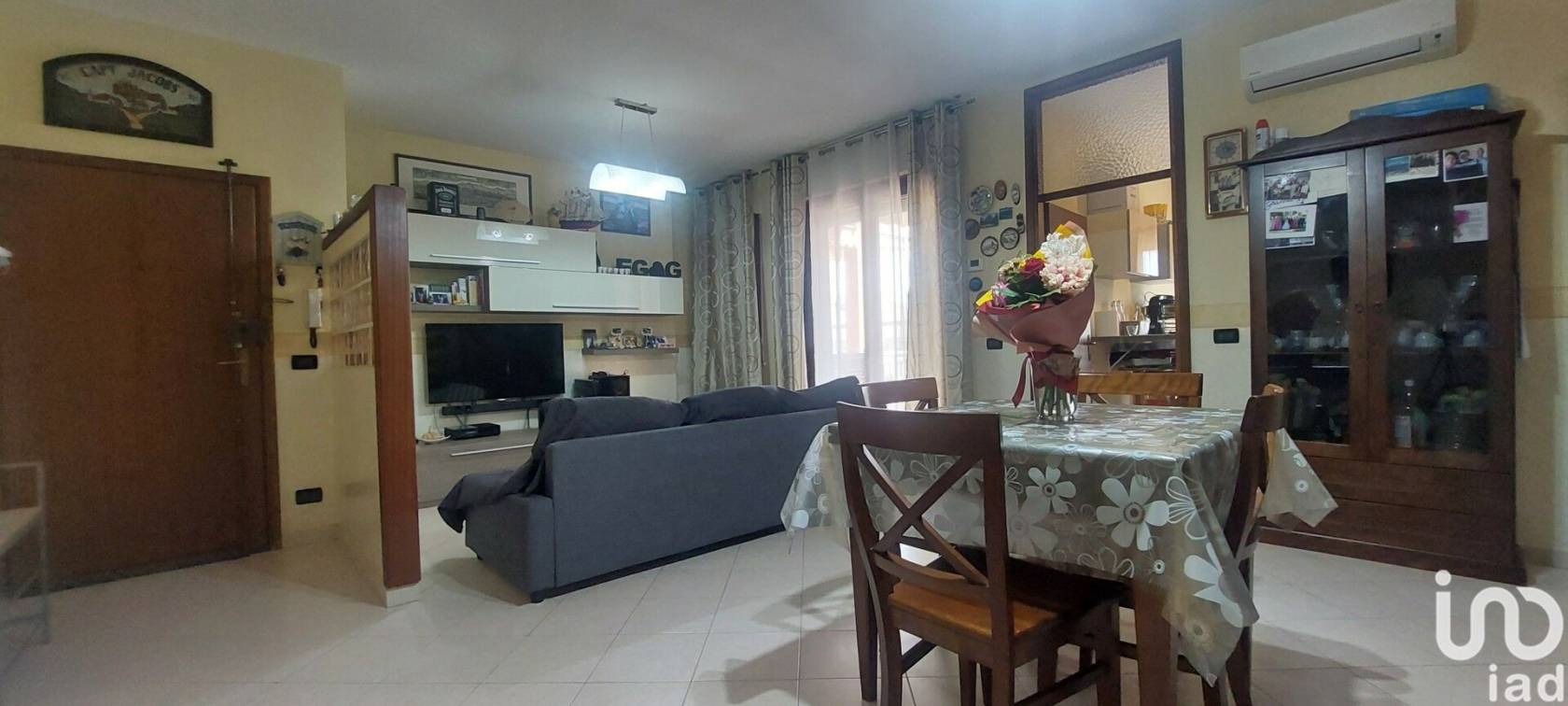 Trilocale via Piemonte 10, Cento Paese, Cento