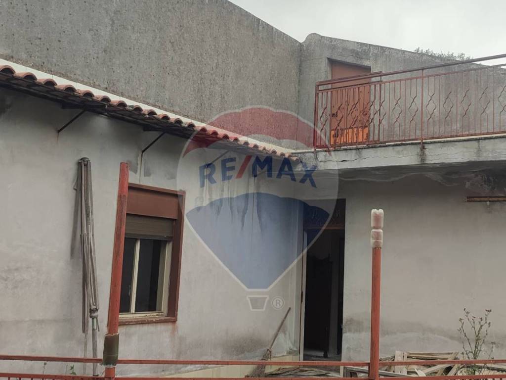 Vendita Villa unifamiliare in via Federico II di Svevia 37 Pedara. Da ...