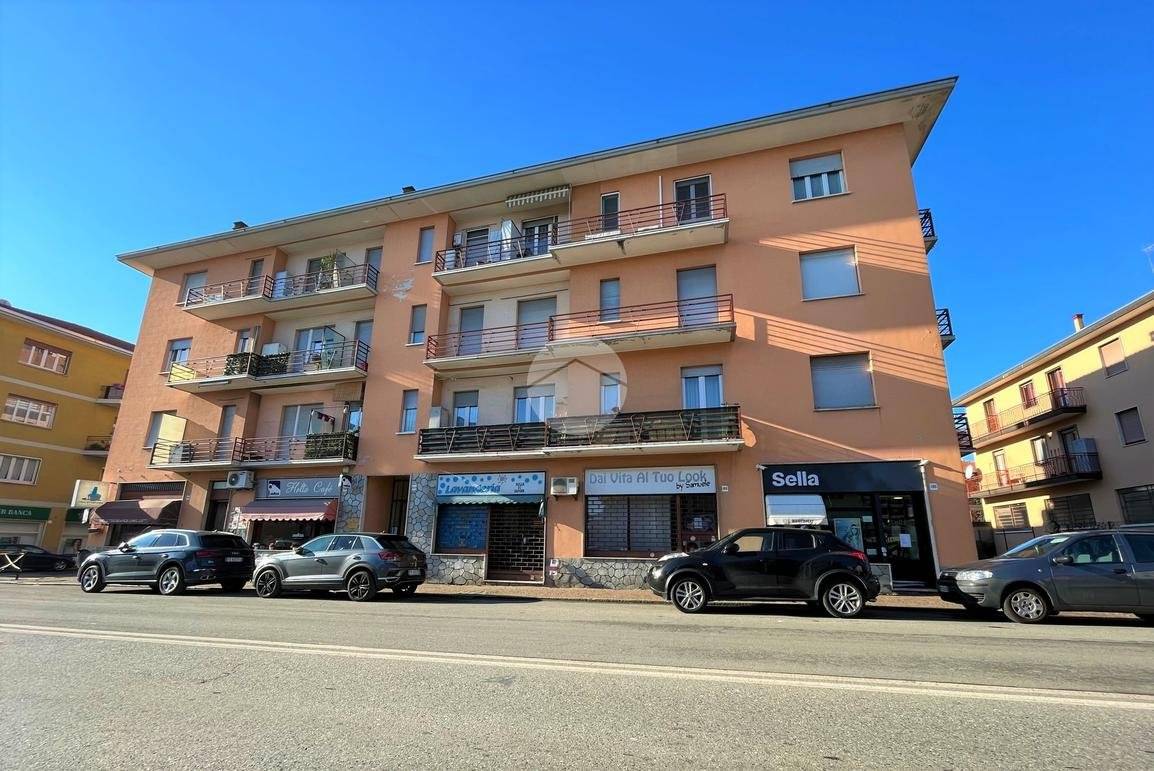 Locale commerciale in Vendita