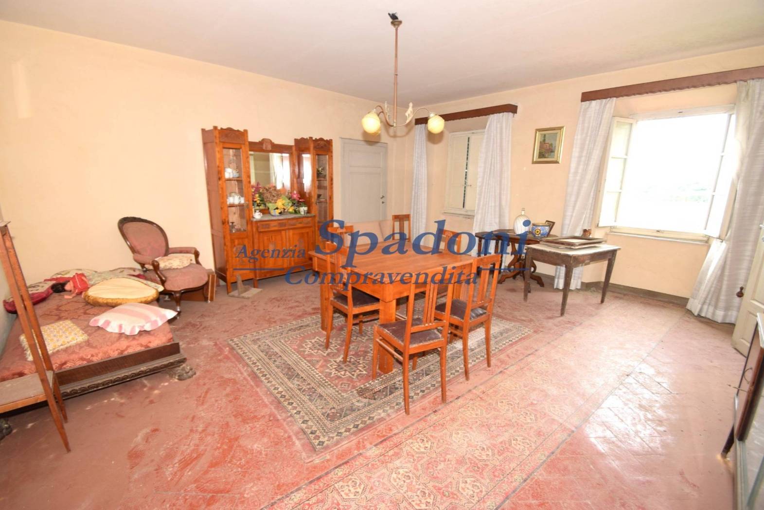 Appartamento via del Suffragio, Massa, Massa e Cozzile