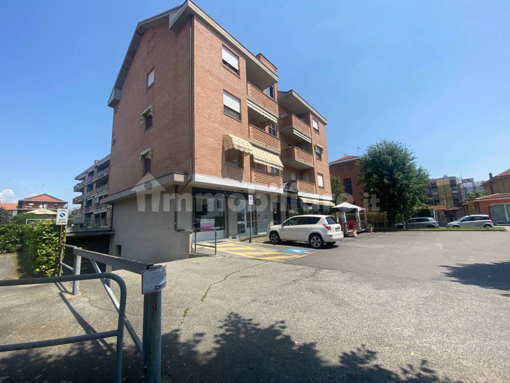 Locale commerciale, Piossasco, Rif. 104164223 - Immobiliare.it