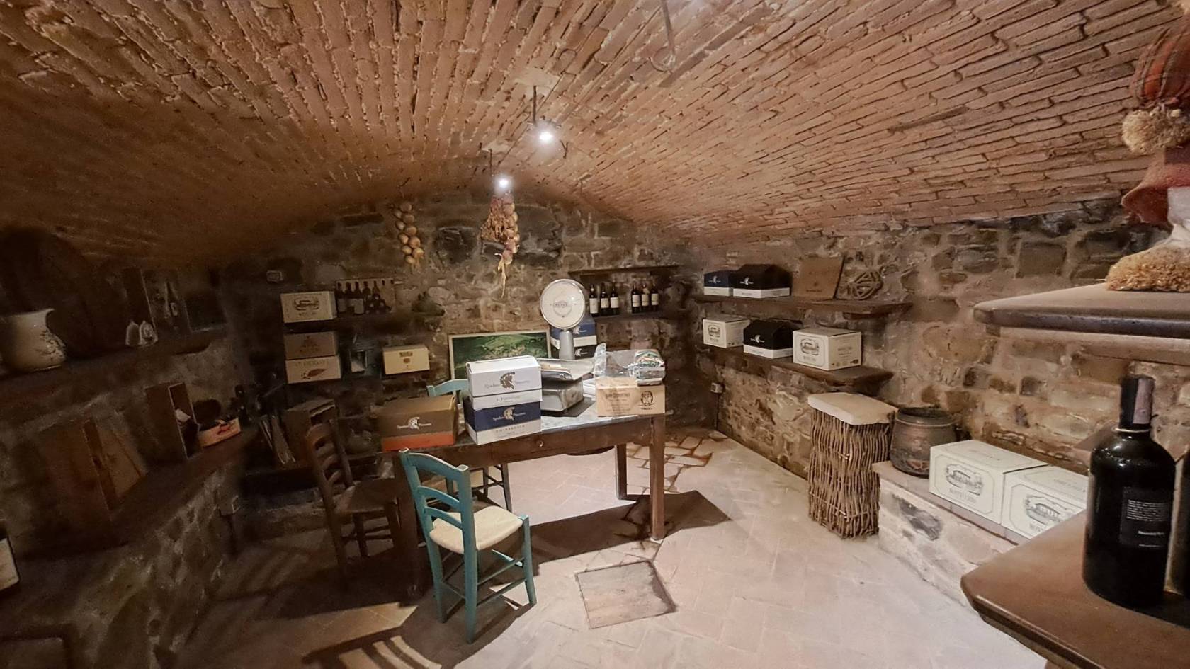 Locale commerciale in Vendita